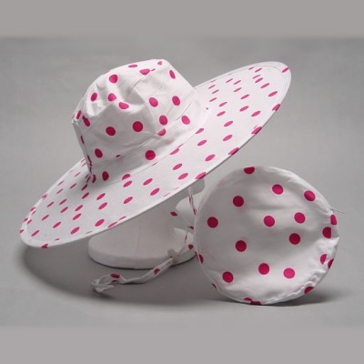 Foldable Hats, the Hats with Wire Brim that Twist and Fold